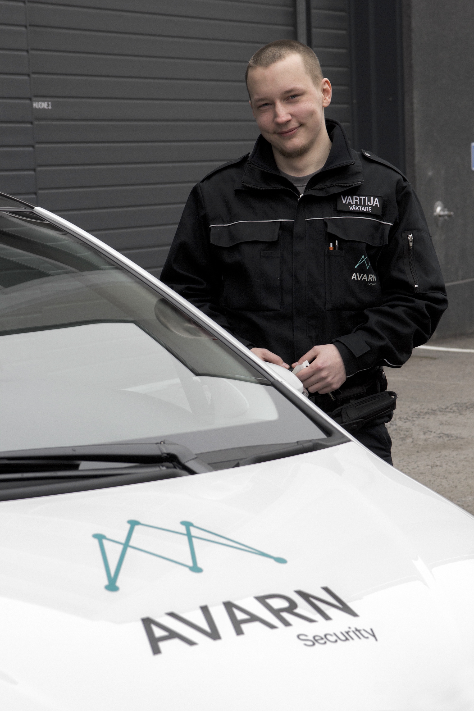 Kesätöihin turvallisuusalalle? – ”Parasta tässä työssä on se, että saan ...