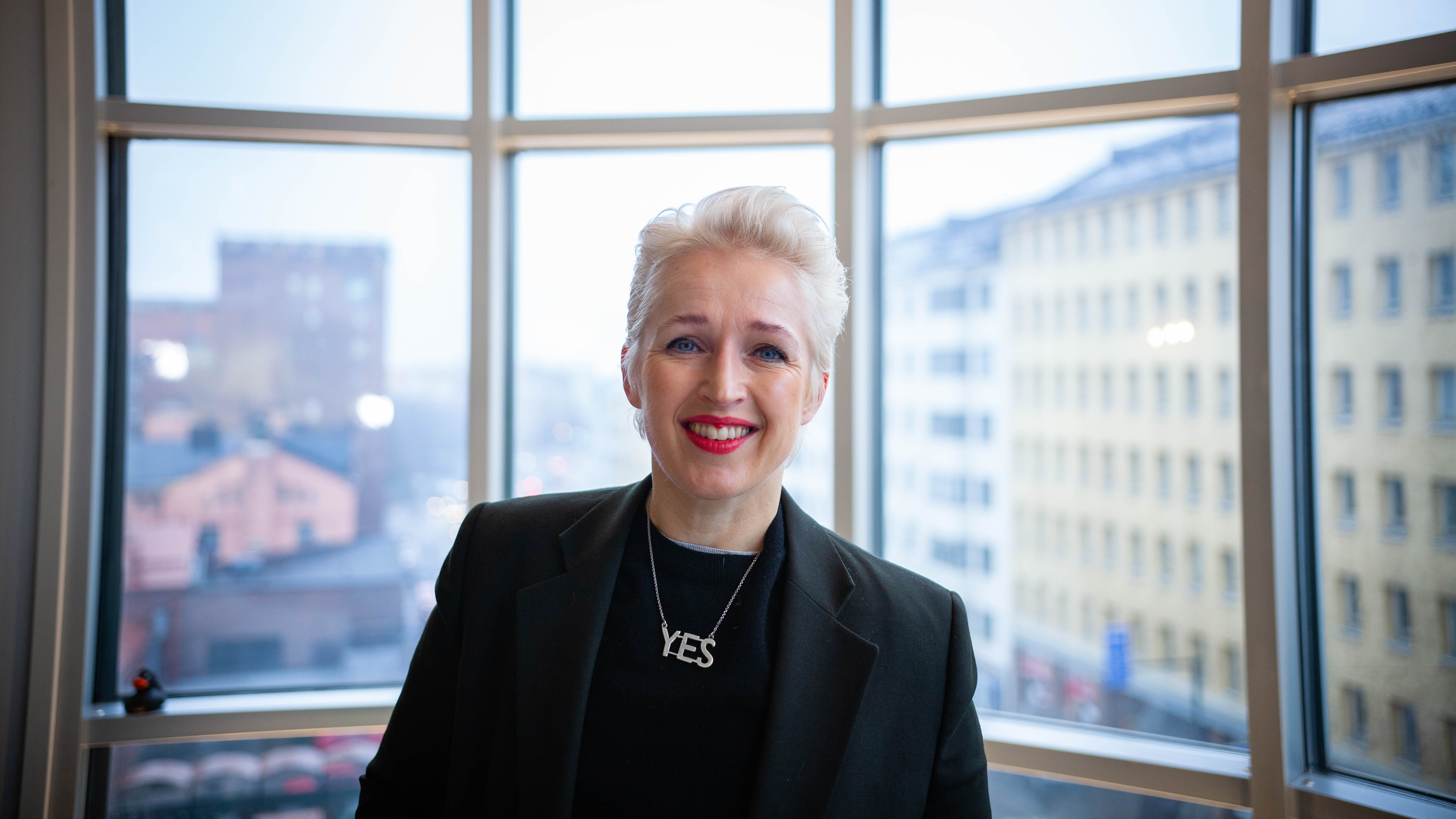 Anna Perho on Duunitorin uusi kolumnisti – pureutuu työelämän ytimeen