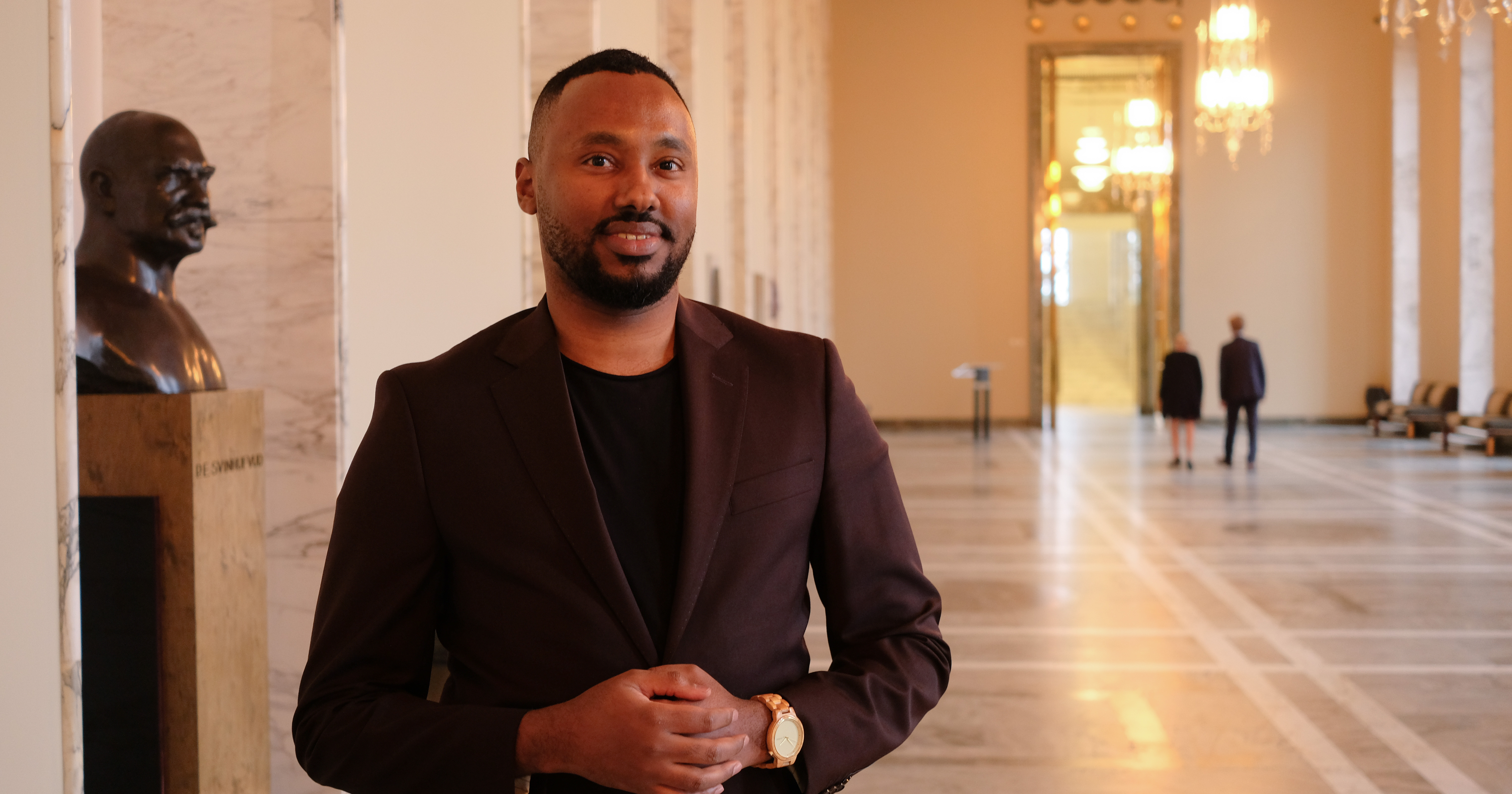 Suldaan Said Ahmed saa kansanedustajana räikeitäkin uhkauksia - Duunitori