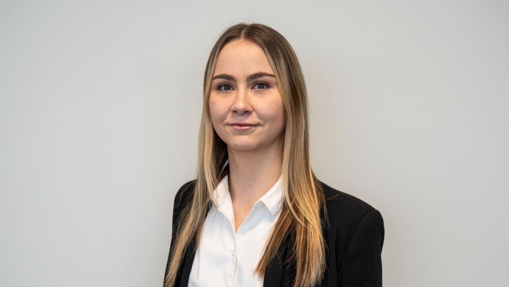 Helmin, 22, uudenlainen video-CV toi heti yli 10 työhaastattelua ...