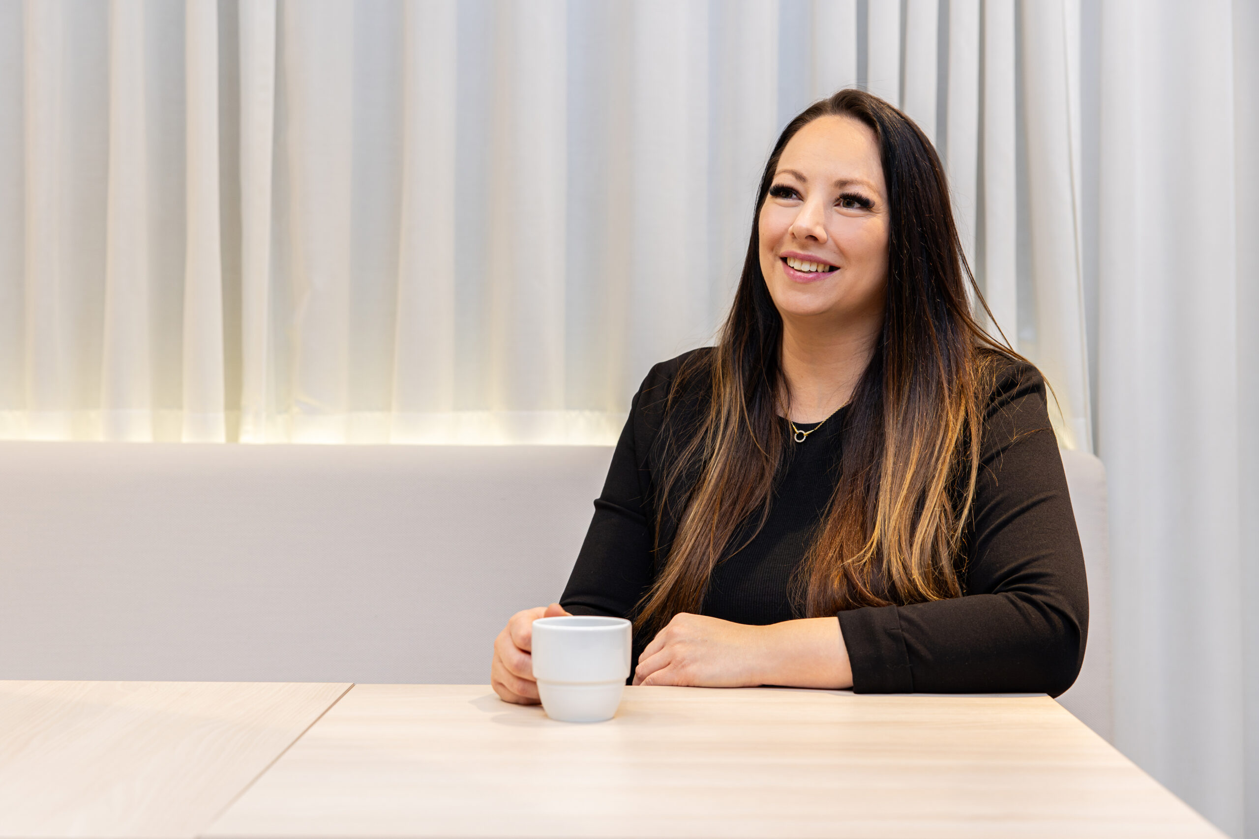 When Laura, 36, left the equestrian industry, a new dream career took ...